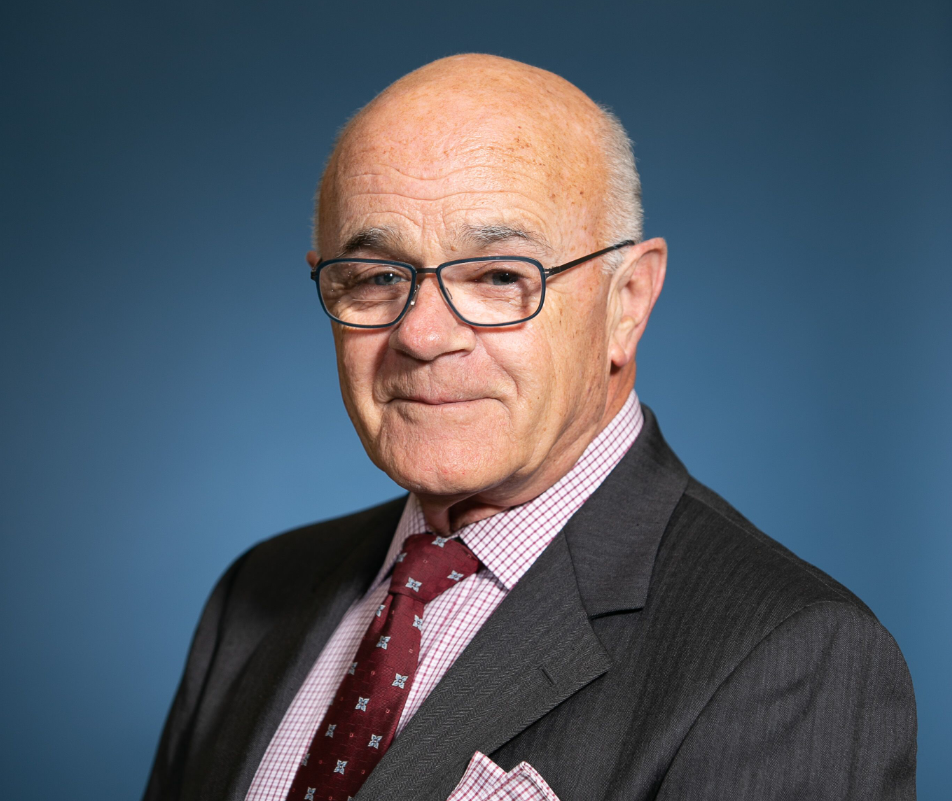 Stephen Willand | Bay Path University